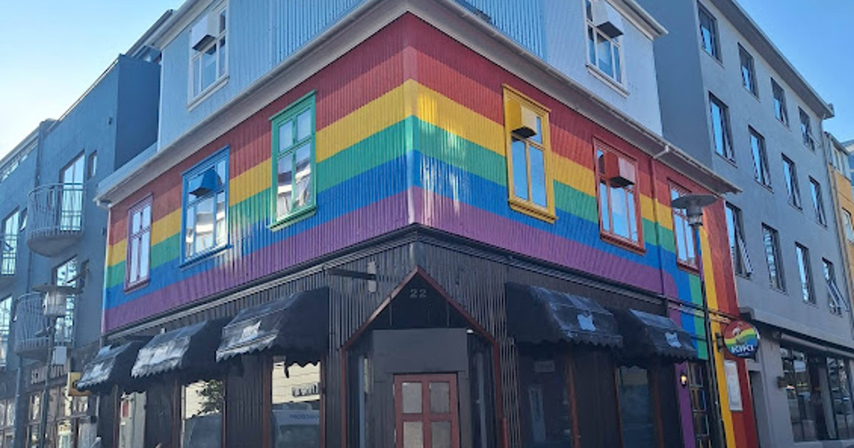 Kíki Queer Bar - Travel Reykjavik