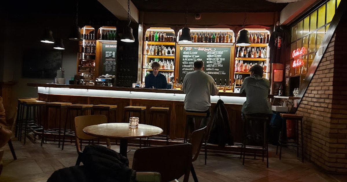 Skúli Craft Bar - Travel Reykjavik